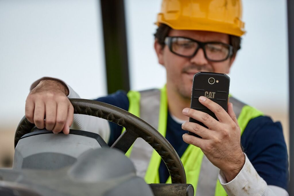 Cat QR Code - Carolina Cat Construction