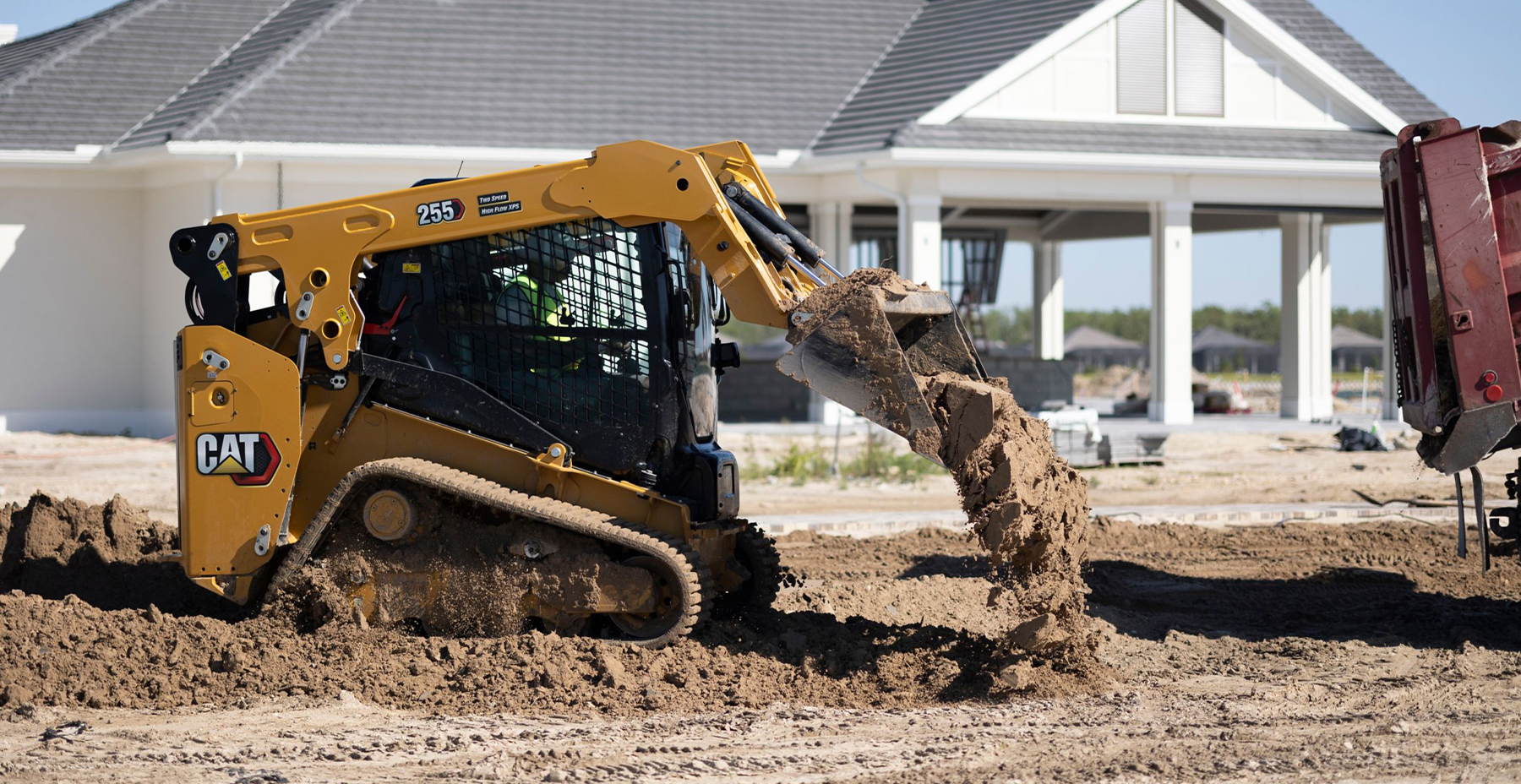 5 Benefits of the Cat 255 and 265 for Construction Businesses